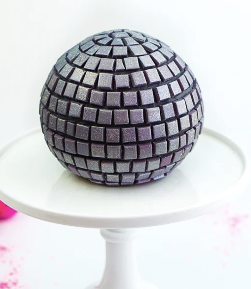 3D Ball Cake | 2tarts Bakery