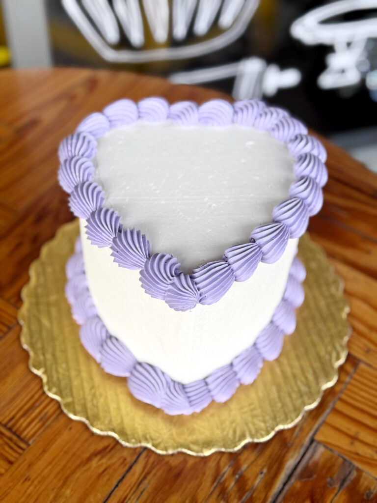 Classic Buttercream Heart | 2tarts Bakery